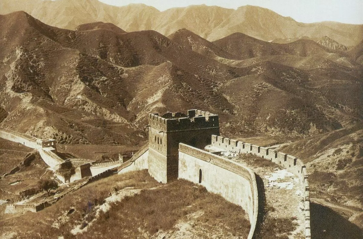 Why the Great Wall of China did not defend China