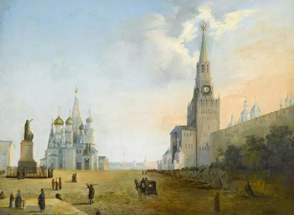Why the Moscow Kremlin repainted in white 19409_1