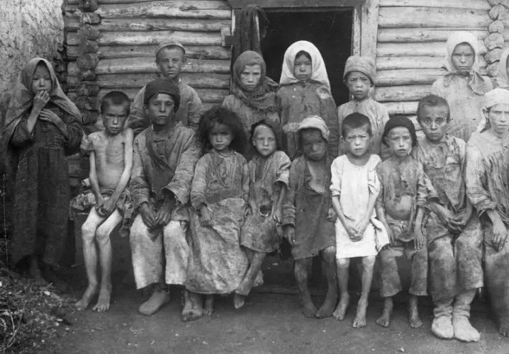 Illegitimate: how many unfortunate children lived in Russia